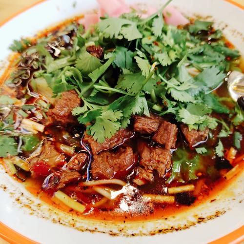 红烧鸡块面怎么做_红烧鸡块面热量高吗-第1张图片-山城妙识 红烧鸡块面怎么做_红烧鸡块面热量高吗-第1张图片-山城妙识