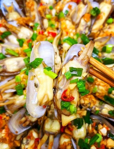 蛏子和什么菜搭配一起炒_蛏子炒什么菜最好吃-第1张图片-山城妙识