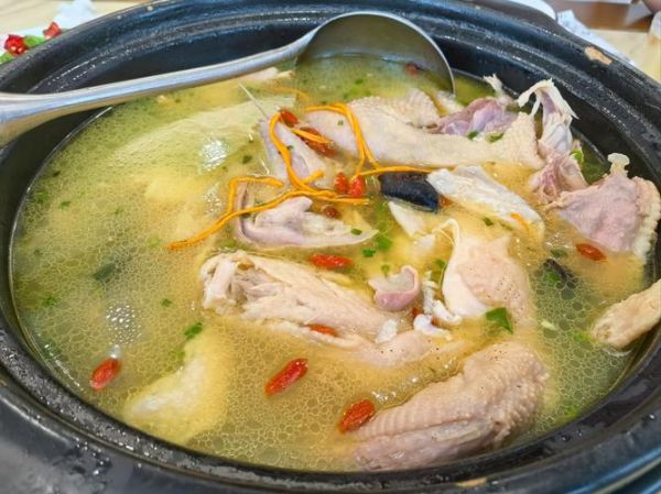 肚包鸡怎么做_肚包鸡做法教学视频-第1张图片-山城妙识