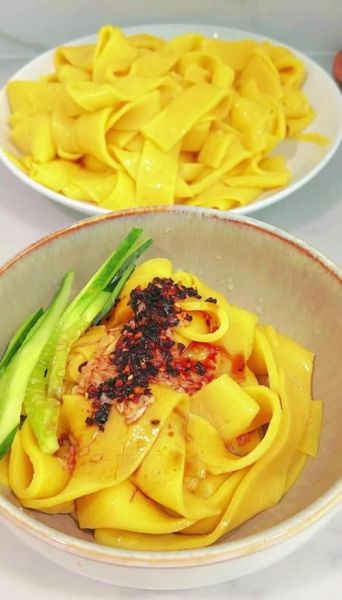 凉皮怎么做最简单_不用洗面能成功吗-第1张图片-山城妙识