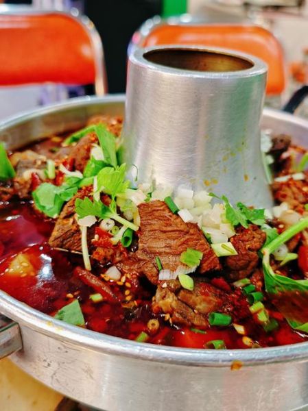怎样烧牛肉火锅才好吃_牛肉火锅怎么煮才嫩-第1张图片-山城妙识