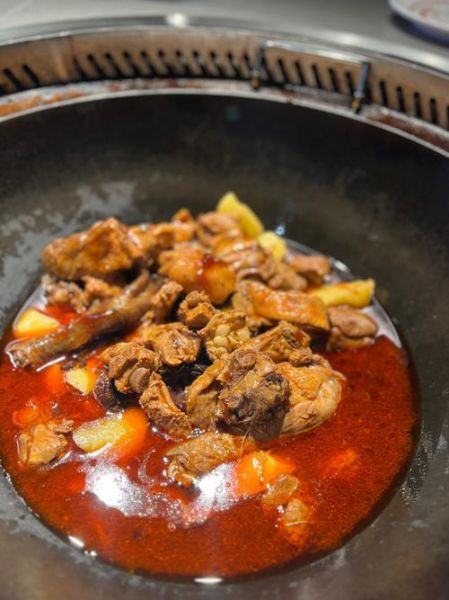 铁锅柴鸡怎么做_铁锅柴鸡需要焯水吗-第2张图片-山城妙识