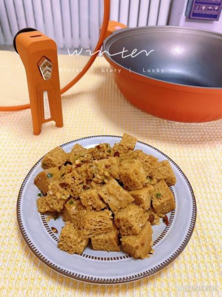 面筋用什么做的_面筋原料有哪些-第1张图片-山城妙识