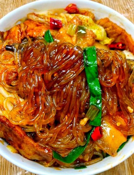 东北猪肉炖粉条怎么做_正宗做法详解-第3张图片-山城妙识