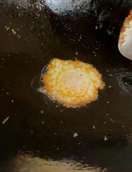 煎荷包蛋不粘锅的秘诀_为什么总是破-第2张图片-山城妙识 煎荷包蛋不粘锅的秘诀_为什么总是破-第2张图片-山城妙识