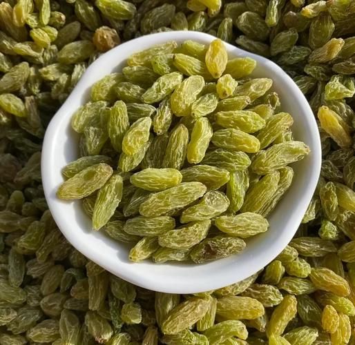 绿葡萄干的功效与作用_绿葡萄干一天吃多少粒最好-第2张图片-山城妙识