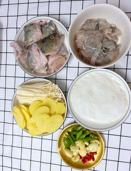 酸菜鱼怎么切片_鱼片厚薄技巧-第2张图片-山城妙识