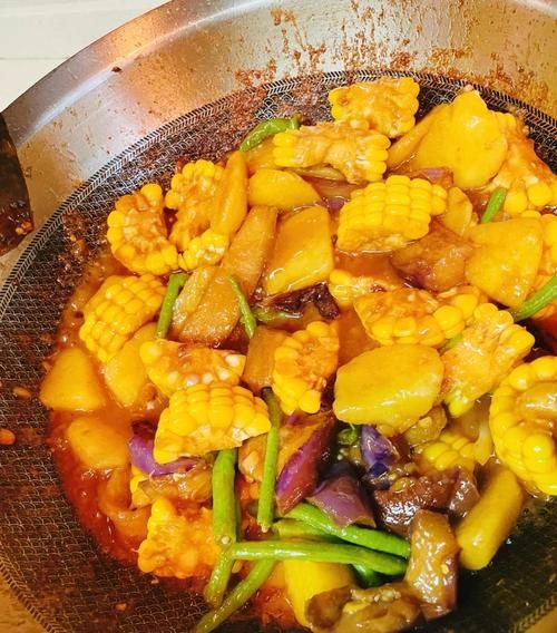 茄子豆角土豆乱炖怎么做_乱炖先放什么后放什么-第1张图片-山城妙识 茄子豆角土豆乱炖怎么做_乱炖先放什么后放什么-第1张图片-山城妙识