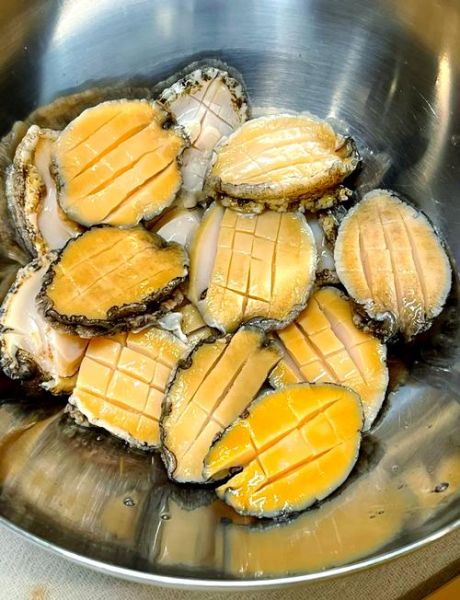 鲍鱼怎么清洗_鲍鱼清洗的正确步骤-第1张图片-山城妙识