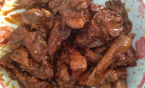 土豆红烧兔子肉怎么做_红烧兔肉要不要焯水-第1张图片-山城妙识