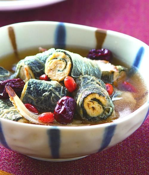 鳗鱼汤的做法大全窍门_鳗鱼汤怎么炖才奶白-第1张图片-山城妙识