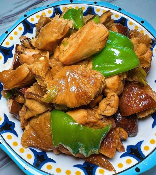 清炒猴头菇怎么做_清炒猴头菇需要焯水吗-第1张图片-山城妙识 清炒猴头菇怎么做_清炒猴头菇需要焯水吗-第1张图片-山城妙识