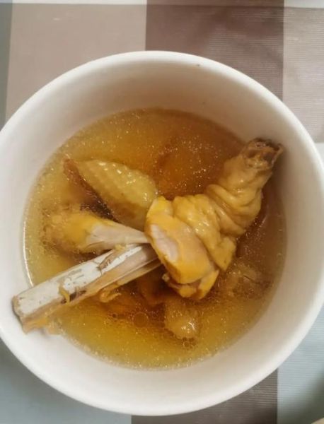 猴头菇炖鸡的做法_猴头菇炖鸡的功效与禁忌-第3张图片-山城妙识 猴头菇炖鸡的做法_猴头菇炖鸡的功效与禁忌-第3张图片-山城妙识