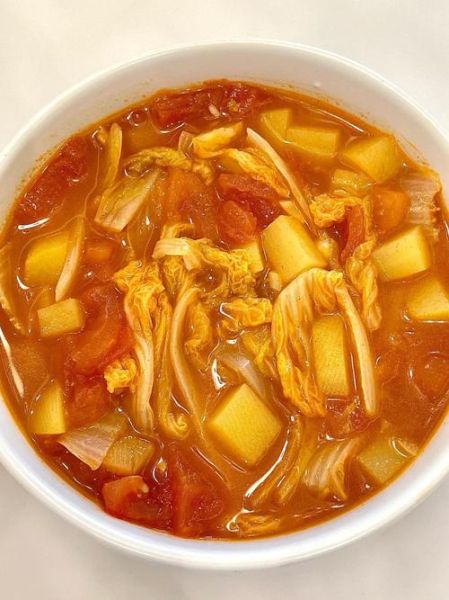 西红柿土豆浓汤怎么做_西红柿土豆浓汤需要哪些食材-第1张图片-山城妙识