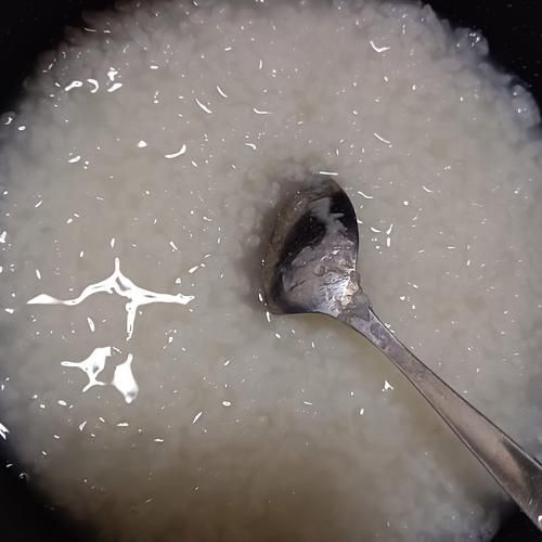 大米粥怎么煮才粘稠_大米粥做法窍门-第1张图片-山城妙识
