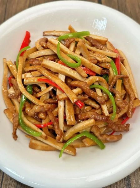 香干炒肉丝家常做法_香干炒肉丝怎么炒才嫩-第1张图片-山城妙识