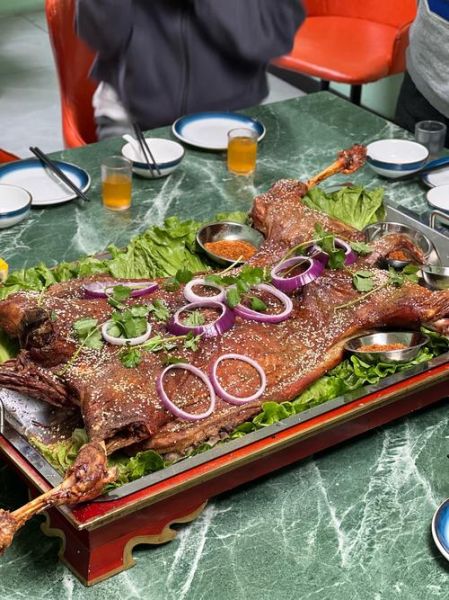 孕妇能吃烤全羊吗_孕妇吃烤全羊的注意事项-第1张图片-山城妙识 孕妇能吃烤全羊吗_孕妇吃烤全羊的注意事项-第1张图片-山城妙识