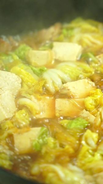 小白菜炖冻豆腐怎么做_冻豆腐需要焯水吗-第3张图片-山城妙识
