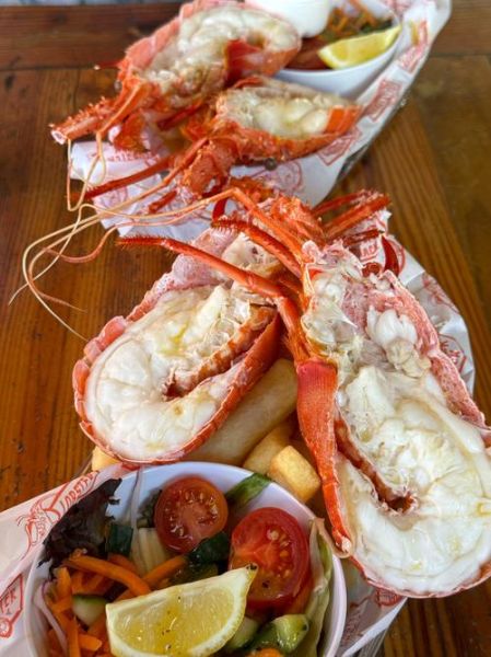 澳洲龙虾怎么吃_澳洲龙虾的正确吃法-第1张图片-山城妙识