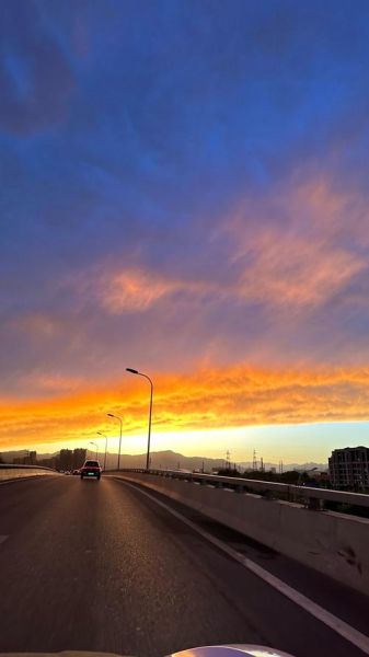 火烧云图片高清_如何拍摄火烧云-第2张图片-山城妙识