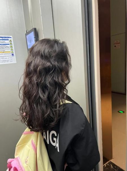 蛋卷头发型适合什么脸型_蛋卷头怎么打理不炸毛-第3张图片-山城妙识 蛋卷头发型适合什么脸型_蛋卷头怎么打理不炸毛-第3张图片-山城妙识