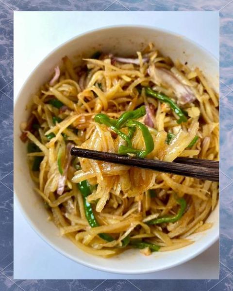 土豆丝凉拌菜怎么做_凉拌土豆丝要不要焯水-第3张图片-山城妙识 土豆丝凉拌菜怎么做_凉拌土豆丝要不要焯水-第3张图片-山城妙识