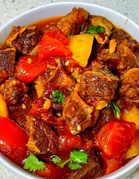 番茄炖牛腩怎么做_番茄炖牛腩最正宗的做法-第1张图片-山城妙识 番茄炖牛腩怎么做_番茄炖牛腩最正宗的做法-第1张图片-山城妙识