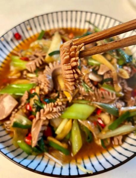 爆炒腰花正宗做法_爆炒腰花怎么去腥-第1张图片-山城妙识