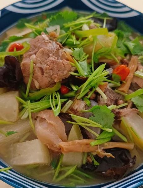 黄芪羊肉汤的功效与禁忌_适合什么人喝-第3张图片-山城妙识 黄芪羊肉汤的功效与禁忌_适合什么人喝-第3张图片-山城妙识