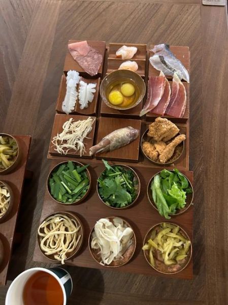 过桥米线怎么吃_过桥米线正确吃法步骤-第1张图片-山城妙识