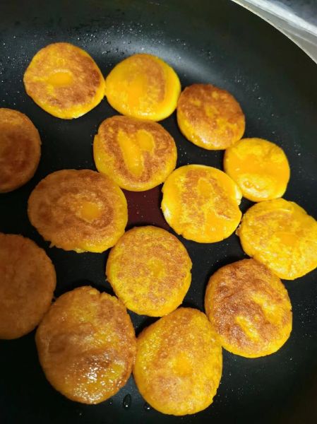 南瓜饼怎么做_南瓜饼要不要蒸南瓜-第3张图片-山城妙识
