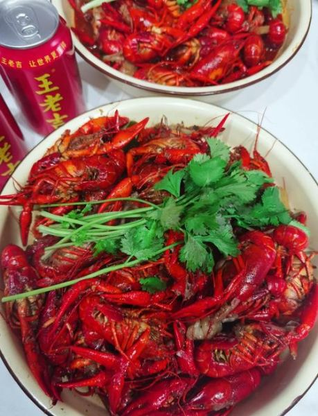 十三香小龙虾怎么做_家常做法大全-第1张图片-山城妙识