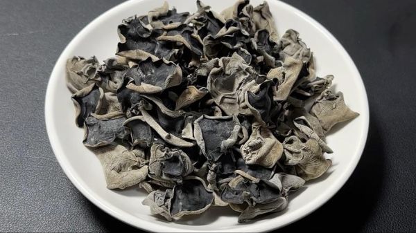 毛木耳怎么泡发才脆_毛木耳凉拌要不要焯水-第3张图片-山城妙识 毛木耳怎么泡发才脆_毛木耳凉拌要不要焯水-第3张图片-山城妙识