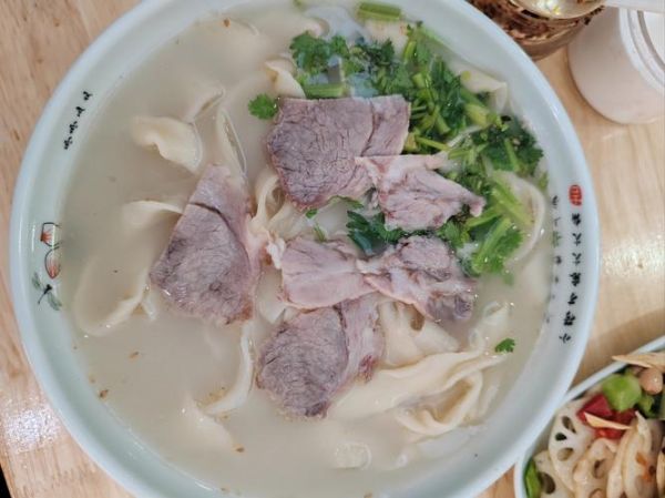 羊肉烩面是哪里的美食_正宗做法与起源-第2张图片-山城妙识