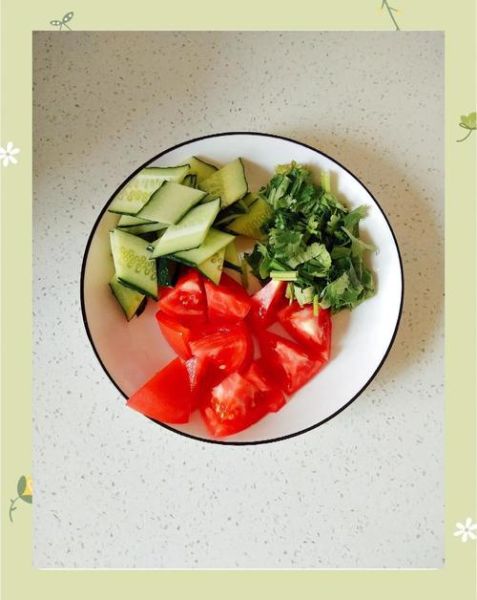 西红柿黄瓜鸡蛋汤的做法_西红柿黄瓜鸡蛋汤的营养价值-第3张图片-山城妙识