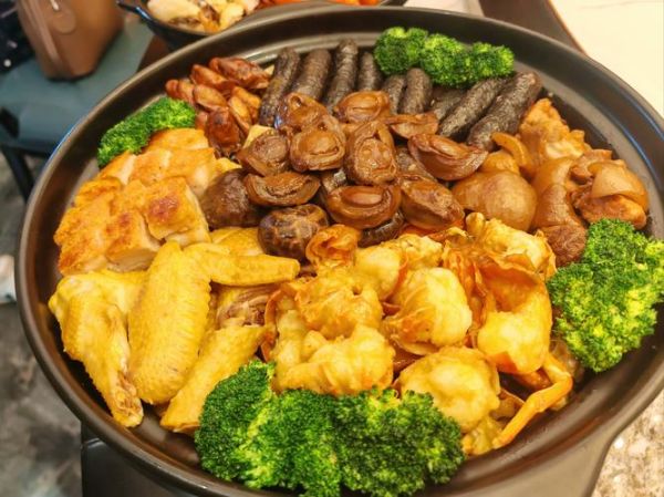 广东大盆菜怎么做_广东大盆菜有哪些寓意-第3张图片-山城妙识 广东大盆菜怎么做_广东大盆菜有哪些寓意-第3张图片-山城妙识