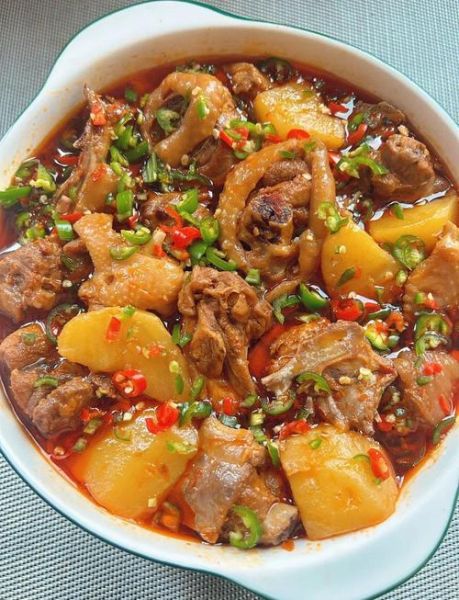 红烧鸡怎么做好吃_家常红烧鸡的做法窍门-第1张图片-山城妙识 红烧鸡怎么做好吃_家常红烧鸡的做法窍门-第1张图片-山城妙识