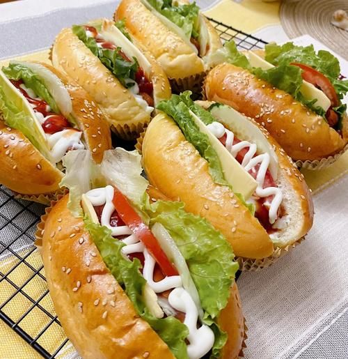 热狗怎么做好吃_热狗简单做法步骤-第1张图片-山城妙识 热狗怎么做好吃_热狗简单做法步骤-第1张图片-山城妙识