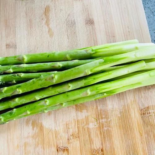 芦笋用不用削皮_芦笋怎么去皮最简单-第3张图片-山城妙识