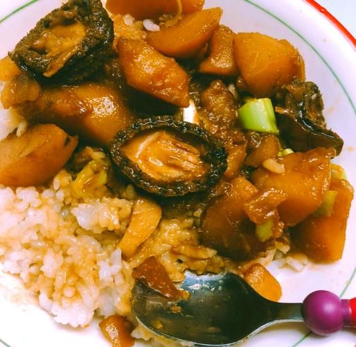 土豆炖鲍鱼的家常做法_土豆炖鲍鱼怎么做好吃-第3张图片-山城妙识