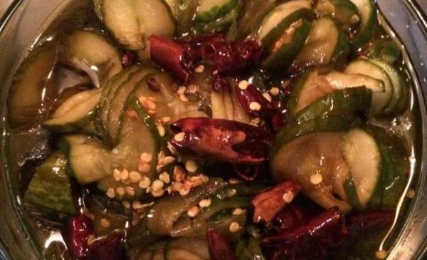 蛇皮黄瓜怎么切_蛇皮黄瓜切法图解-第3张图片-山城妙识