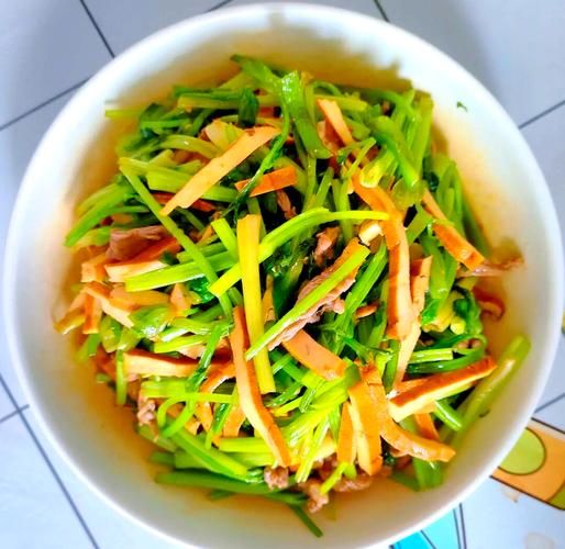 药芹炒香干怎么炒_药芹炒香干的家常做法-第2张图片-山城妙识 药芹炒香干怎么炒_药芹炒香干的家常做法-第2张图片-山城妙识