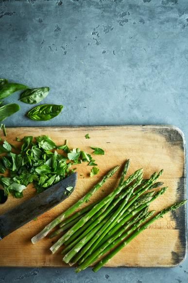 欧芹和罗勒哪个味道好_欧芹和罗勒的区别-第1张图片-山城妙识