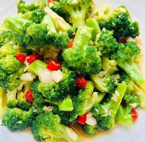 蒜蓉西兰花怎么做_蒜蓉西兰花焯水几分钟-第1张图片-山城妙识