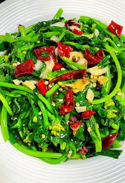 蚝油菜花怎么做_蚝油炒油菜花的家常做法-第3张图片-山城妙识