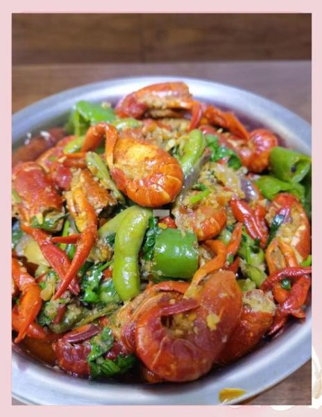 大龙虾怎么清洗_大龙虾清洗步骤图解-第1张图片-山城妙识