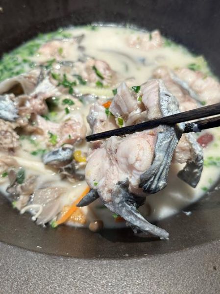 石锅鱼家庭简单做法_石锅鱼用什么鱼最好-第1张图片-山城妙识 石锅鱼家庭简单做法_石锅鱼用什么鱼最好-第1张图片-山城妙识