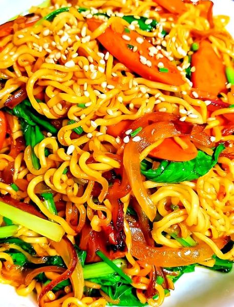 炒方便面酸甜口怎么做_酸甜炒面秘诀-第3张图片-山城妙识