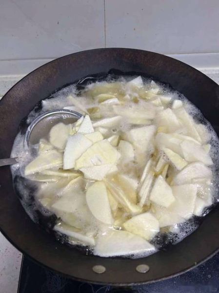 新鲜冬笋需要焯水吗_冬笋焯水正确方法-第1张图片-山城妙识 新鲜冬笋需要焯水吗_冬笋焯水正确方法-第1张图片-山城妙识