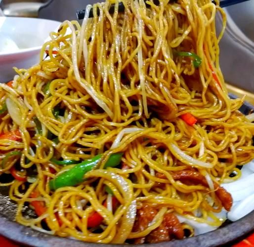 肉丝炒面怎么做_家常做法步骤-第1张图片-山城妙识